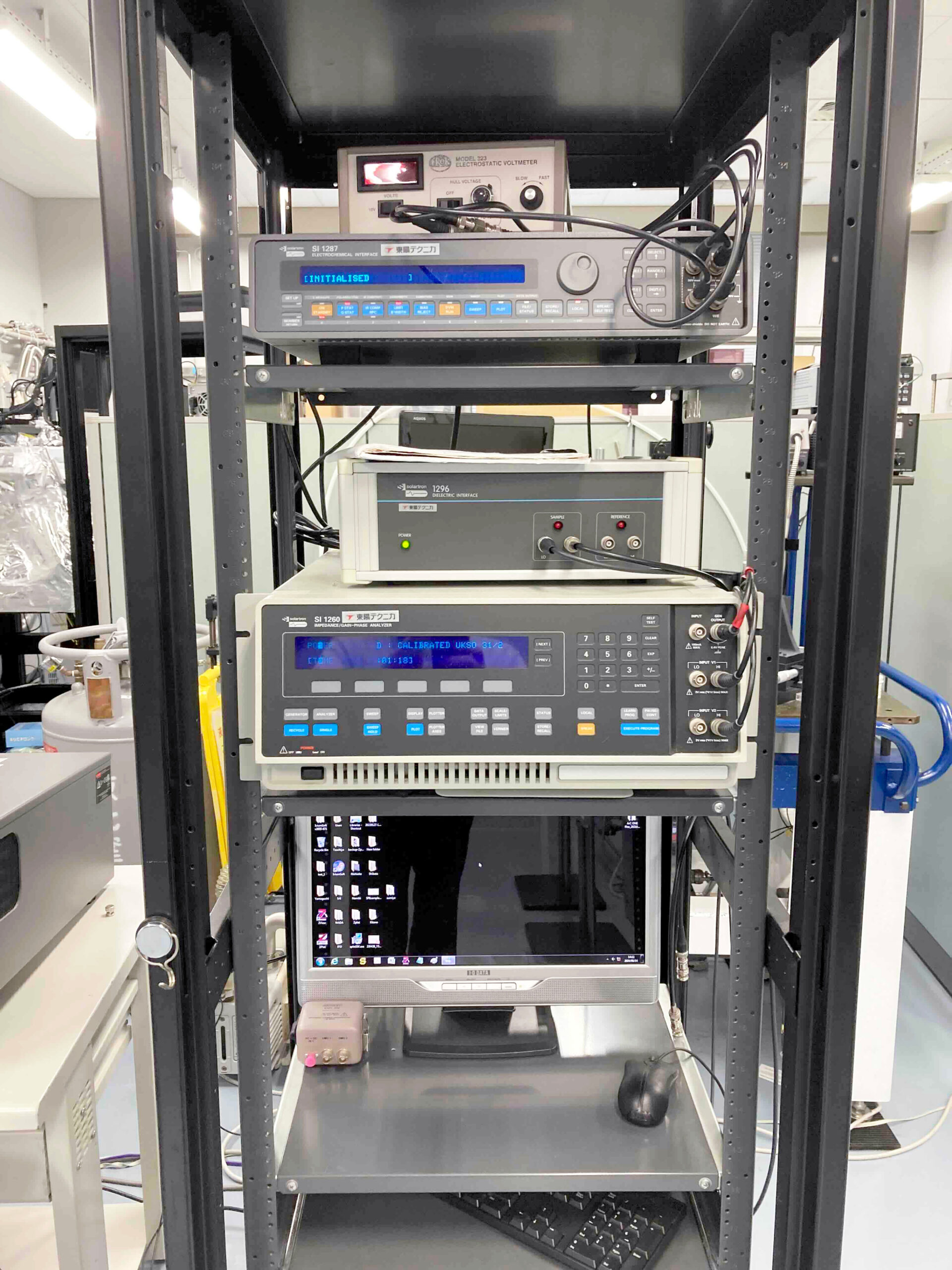 Laboratory Tour | ニューロモルフィックデバイスグループ